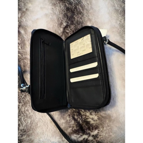 Koltov | Bags | Koltov Black Wristlet Wallet With Removable Crossbody ...